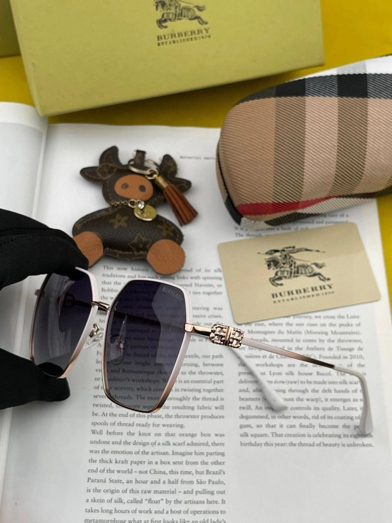 High fidelity Burberry Sunglasses