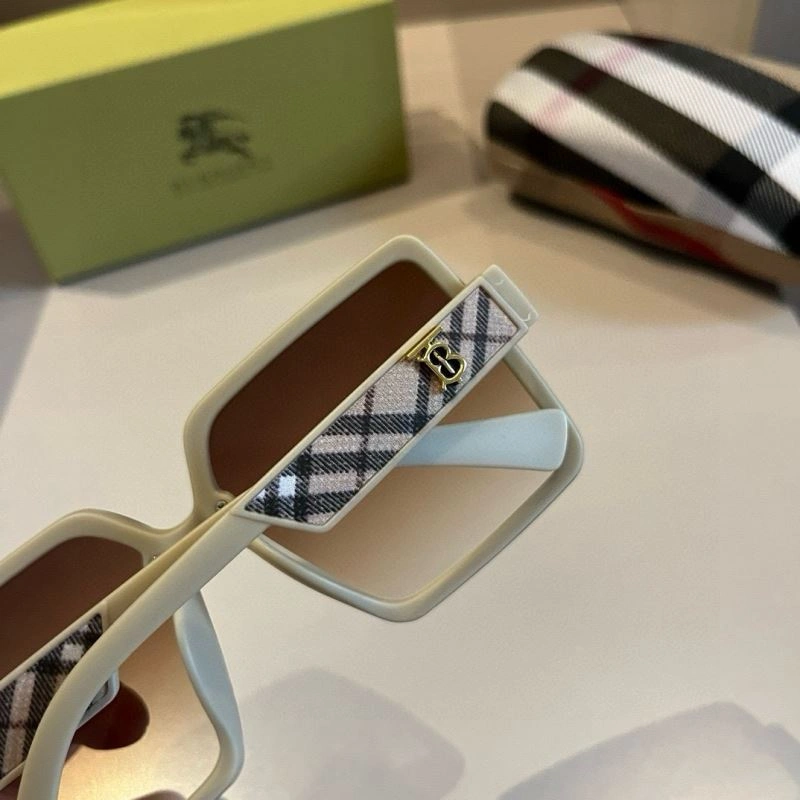 Top mirror Burberry Sunglasses
