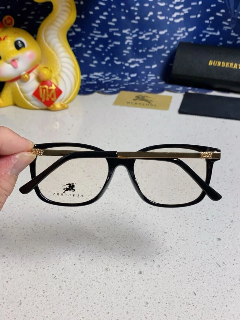 Value-priced Burberry Sunglasses