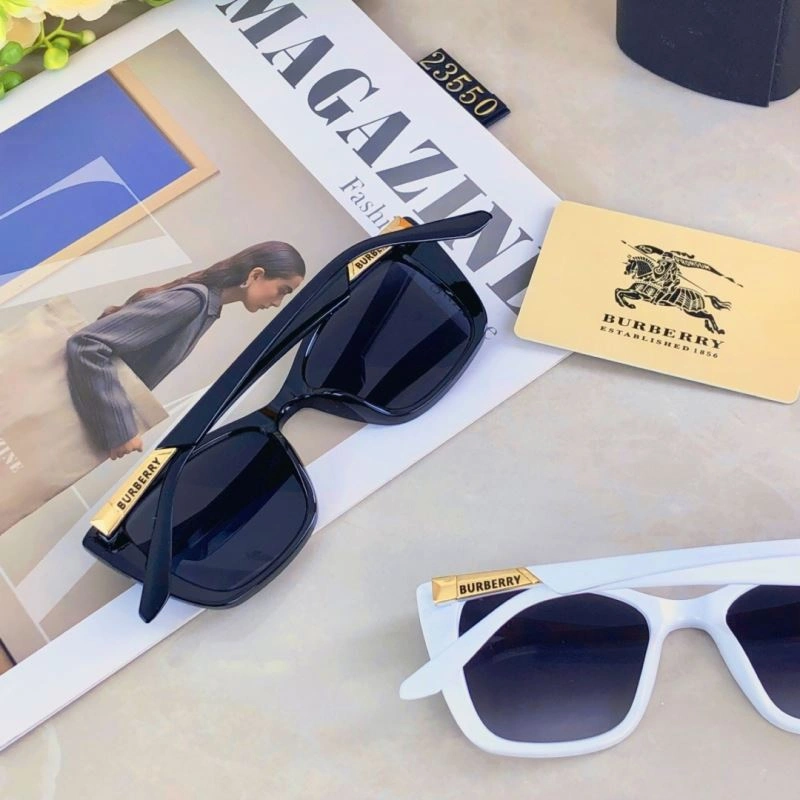 Accurate model Burberry Sunglasses