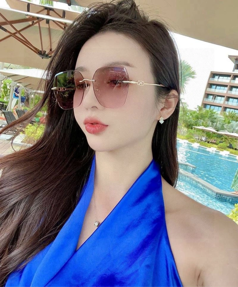 Burberry Sunglasses