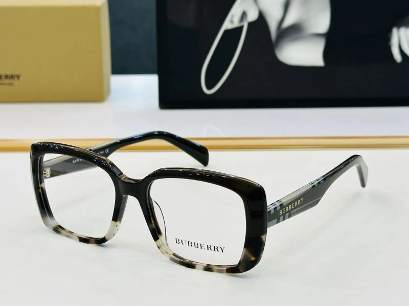 Exact replica Burberry Sunglasses