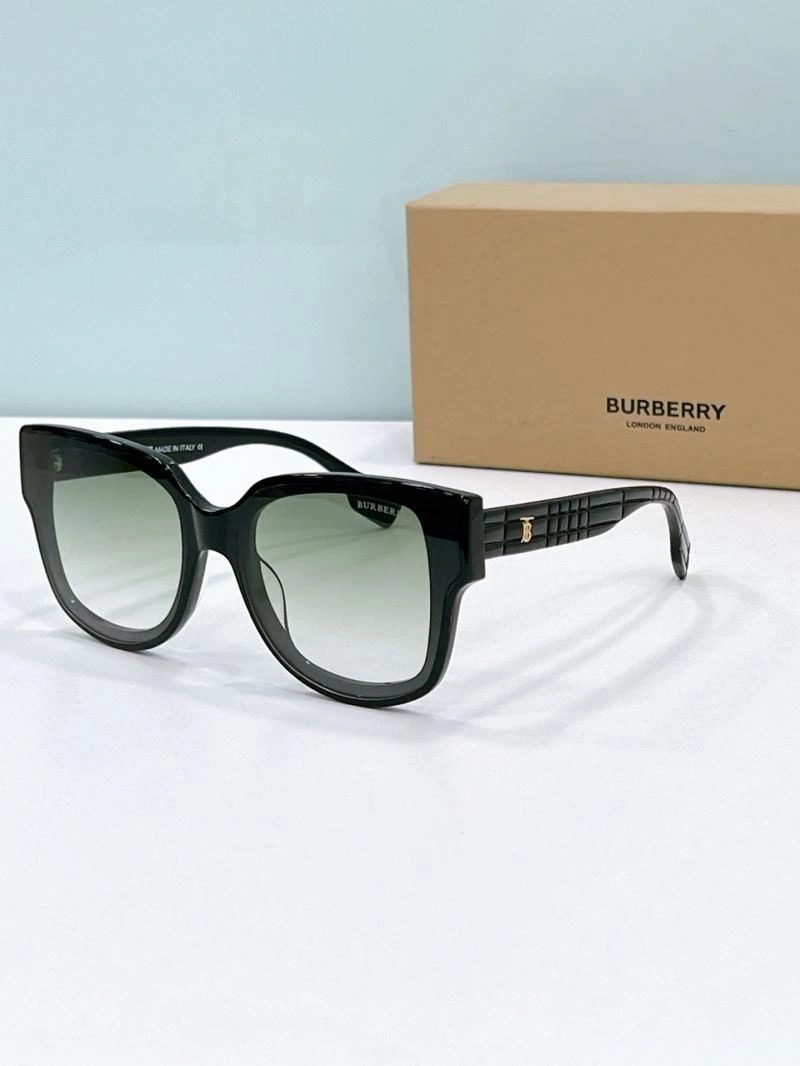 Accurate model Burberry Sunglasses