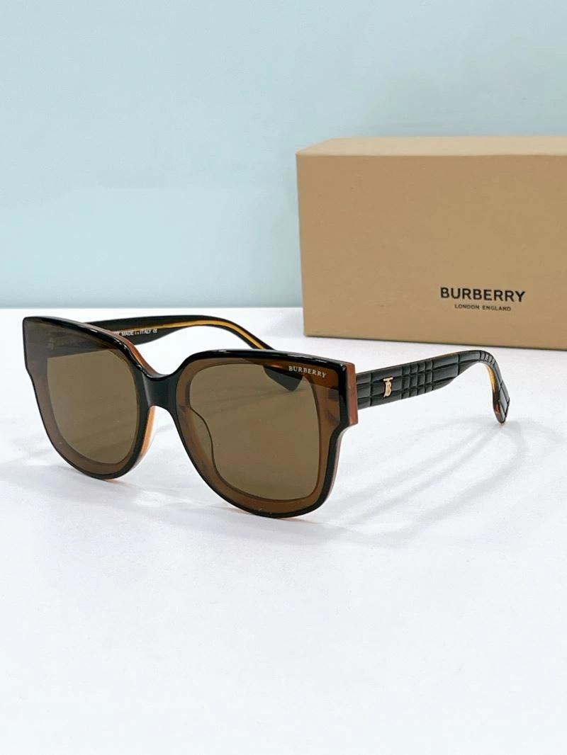 Accurate model Burberry Sunglasses