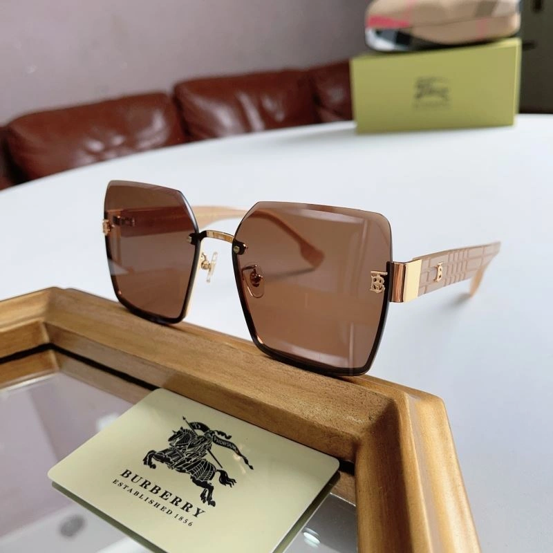 Precise copy Burberry Sunglasses
