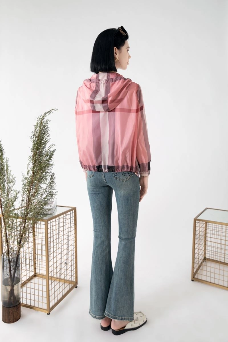 Inexpensive Burberry Sunscreen Jacket