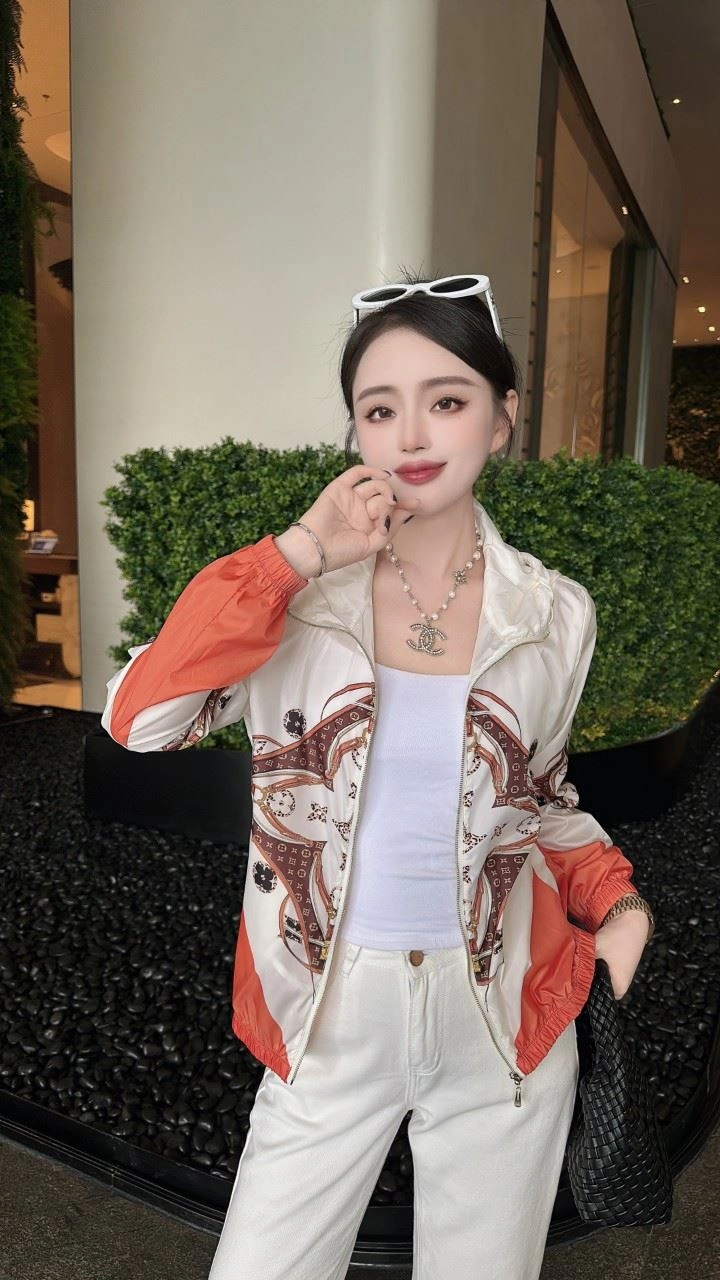 Economical Burberry Sunscreen Jacket