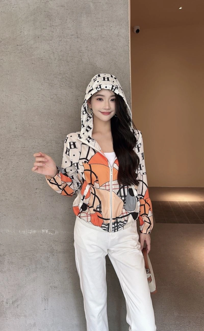 Indistinguishable Burberry Sunscreen Jacket