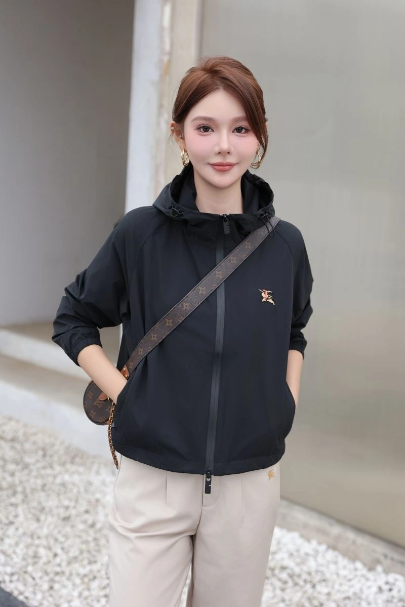 Indistinguishable Burberry Sunscreen Jacket
