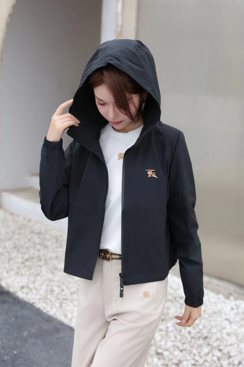 Indistinguishable Burberry Sunscreen Jacket