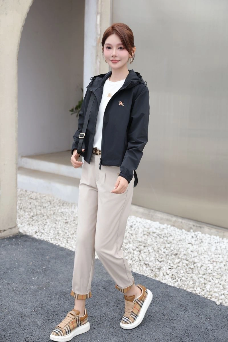 Indistinguishable Burberry Sunscreen Jacket