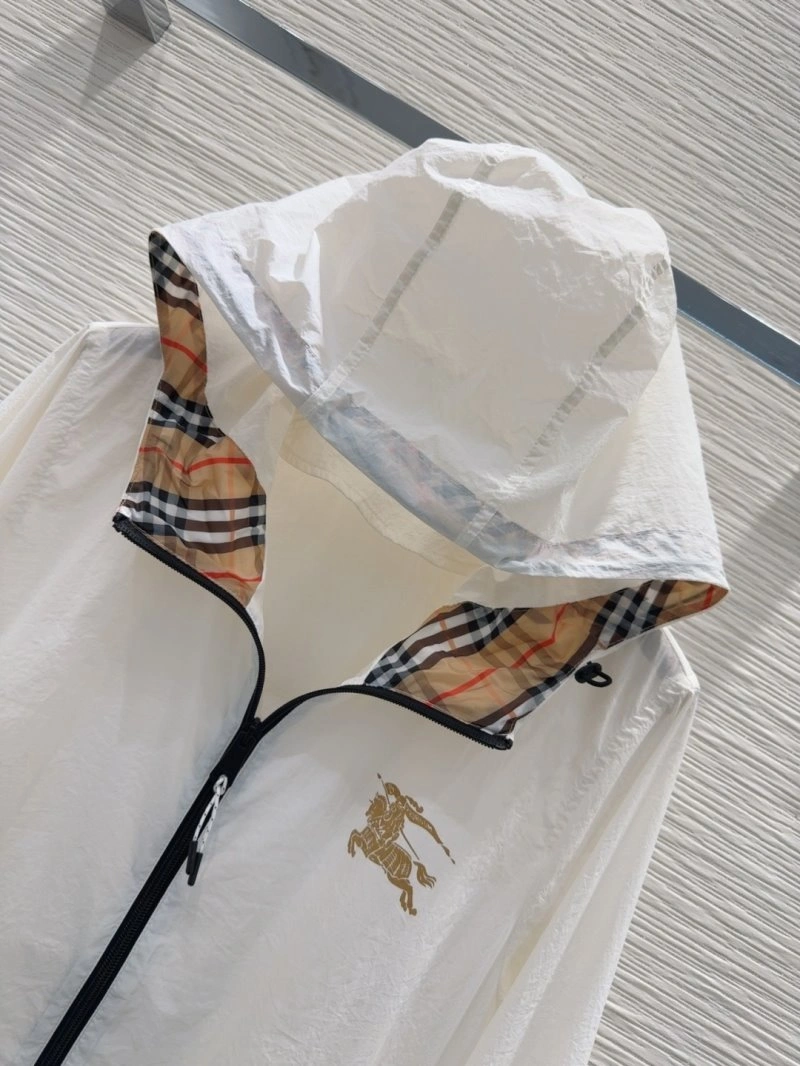 Legit Burberry Sunscreen Jacket