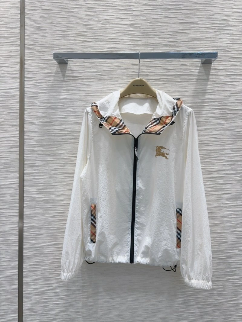 Legit Burberry Sunscreen Jacket