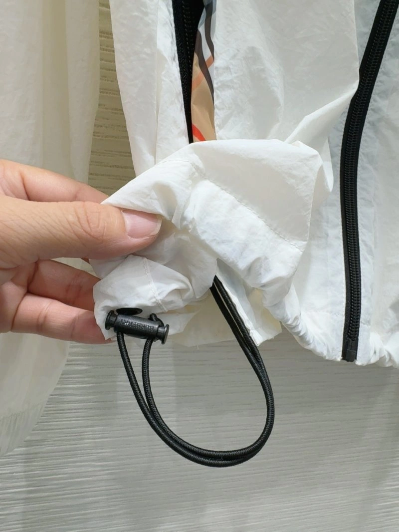 Legit Burberry Sunscreen Jacket