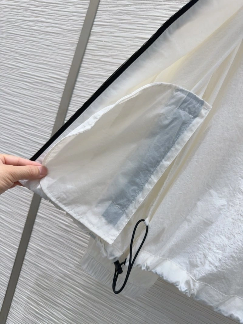 Legit Burberry Sunscreen Jacket