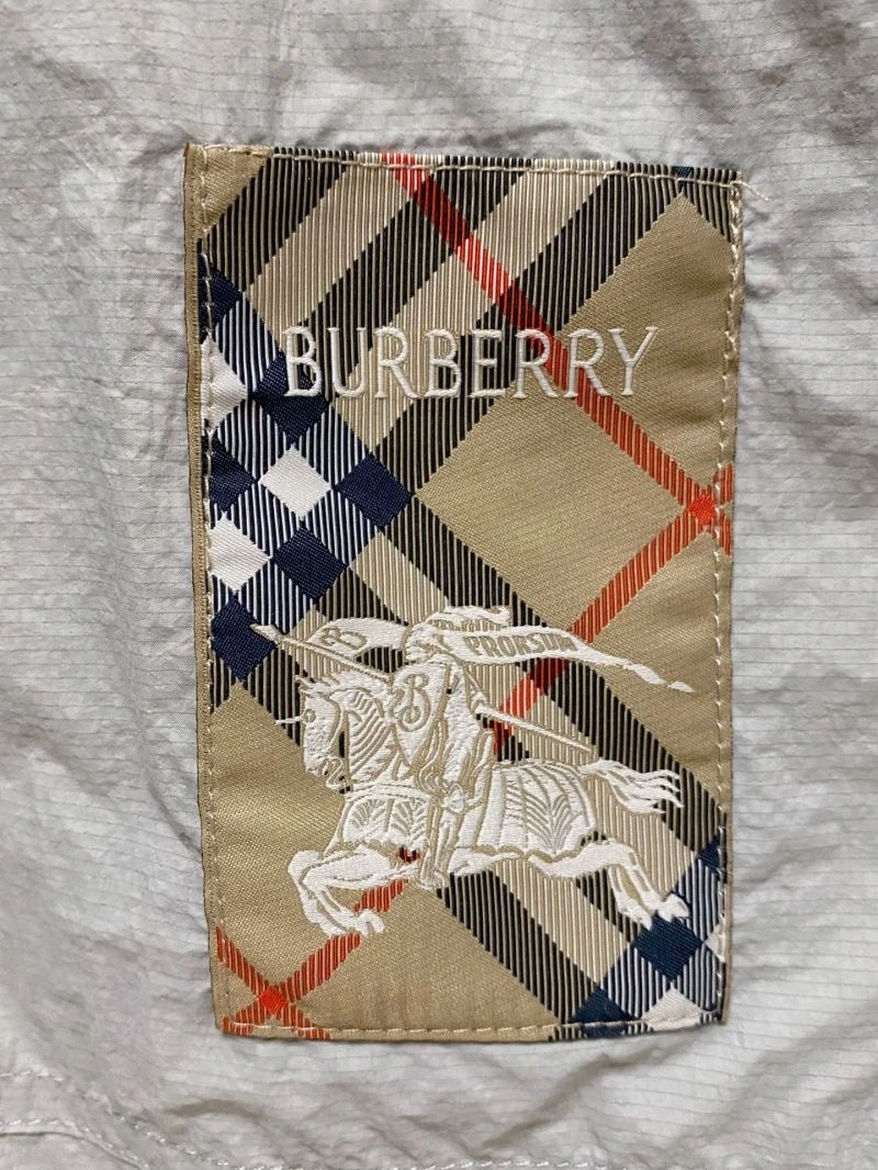 Indistinguishable Burberry Sunscreen Jacket