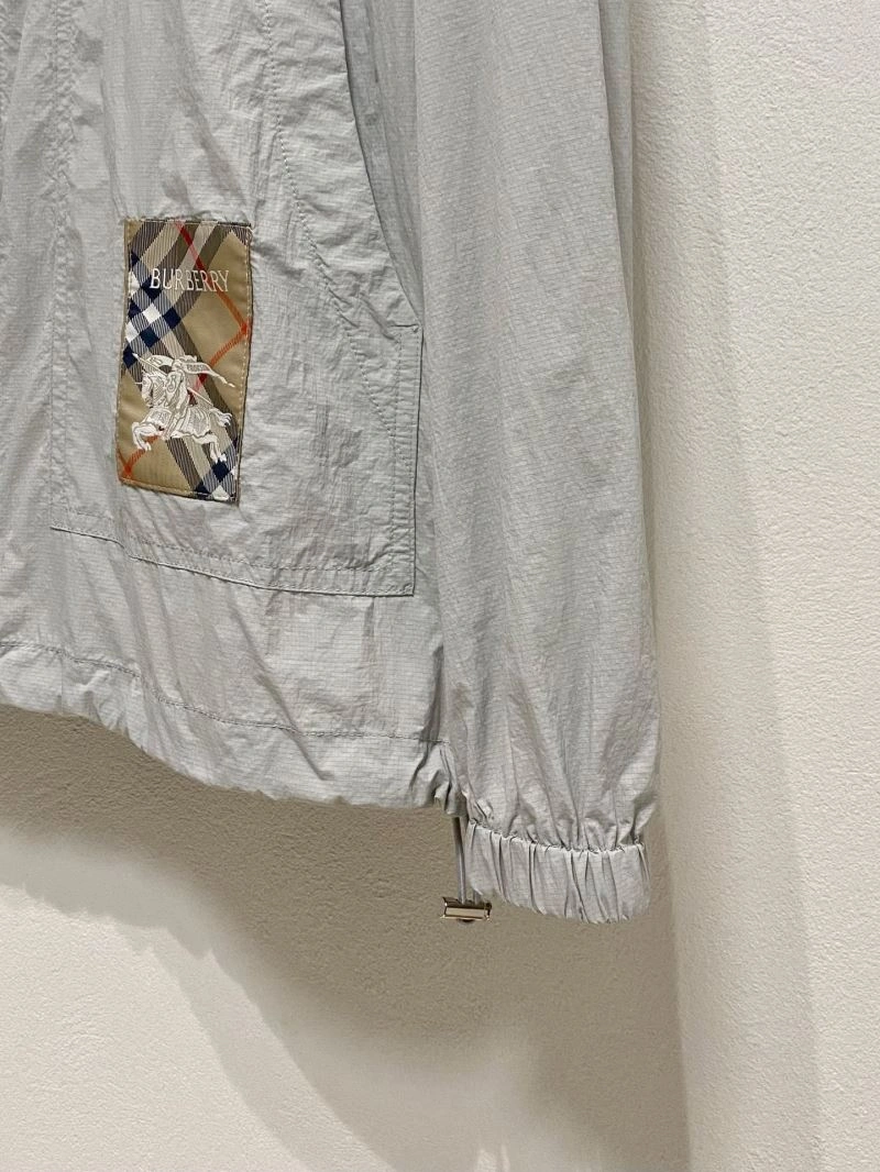 Indistinguishable Burberry Sunscreen Jacket