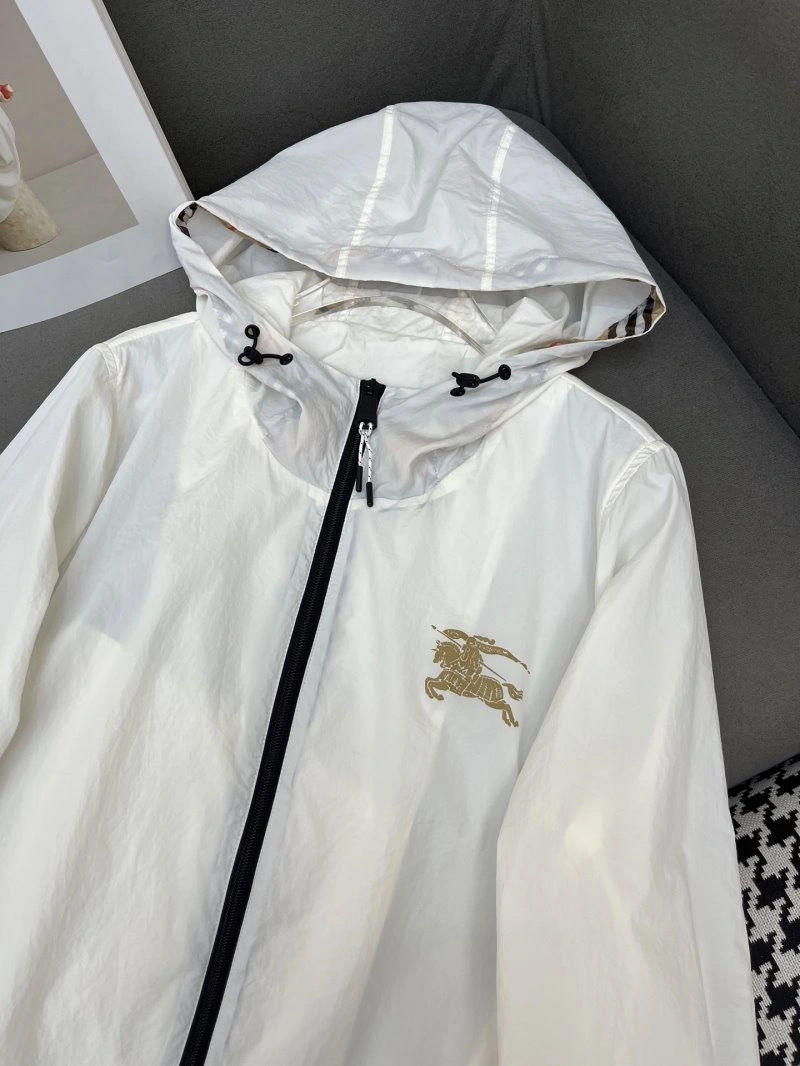 Value-priced Burberry Sunscreen Jacket