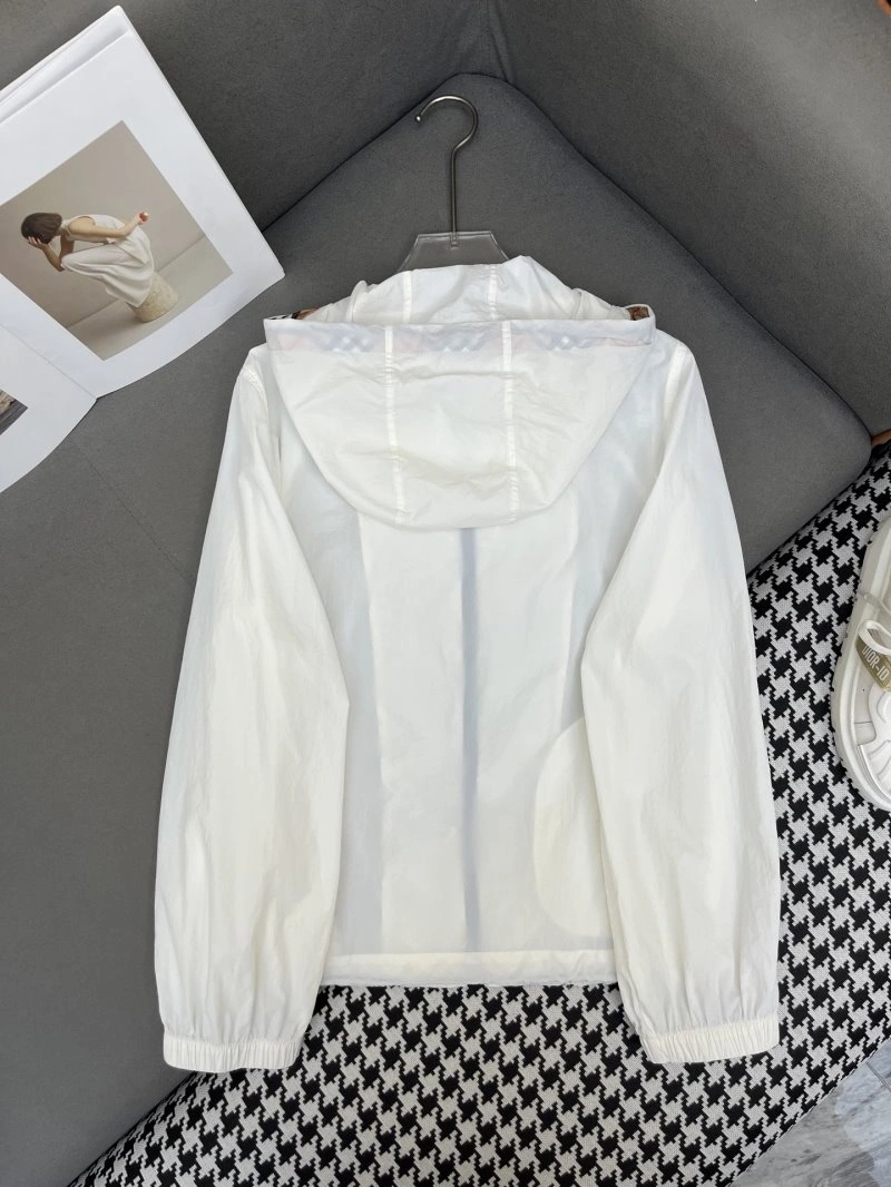 Value-priced Burberry Sunscreen Jacket