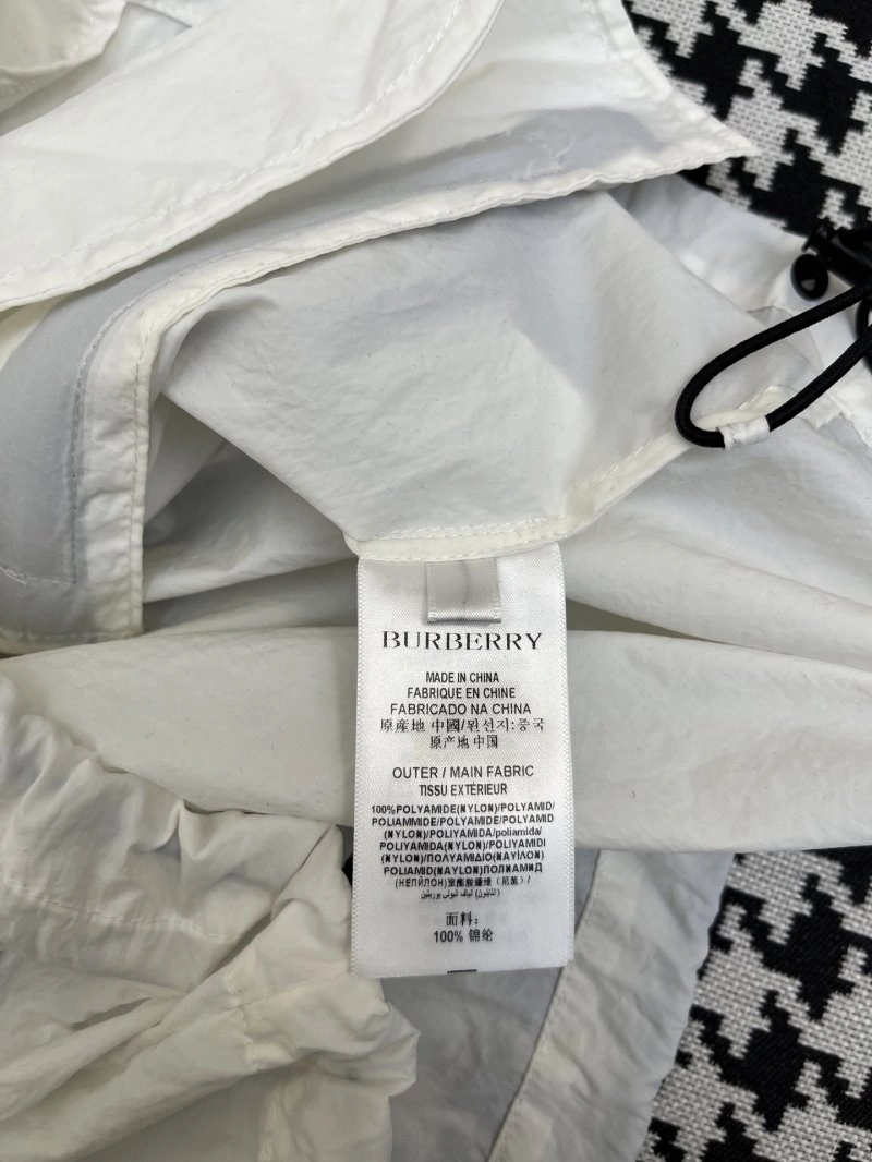 Value-priced Burberry Sunscreen Jacket