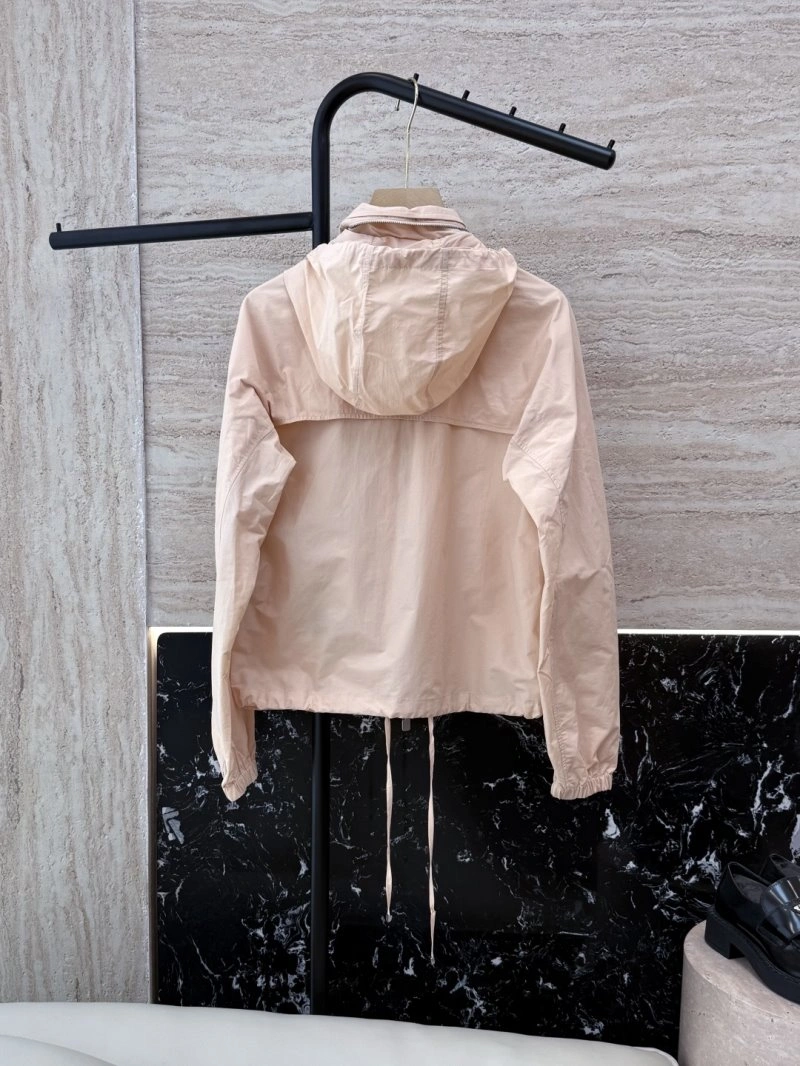 Cut-rate Burberry Sunscreen Jacket