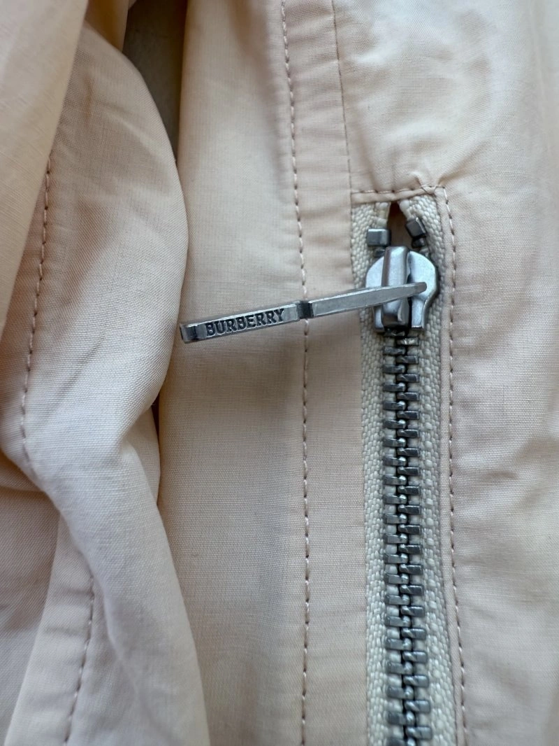 Cut-rate Burberry Sunscreen Jacket