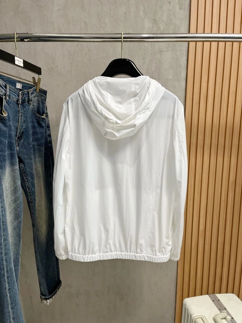 Top match Burberry Sunscreen Jacket