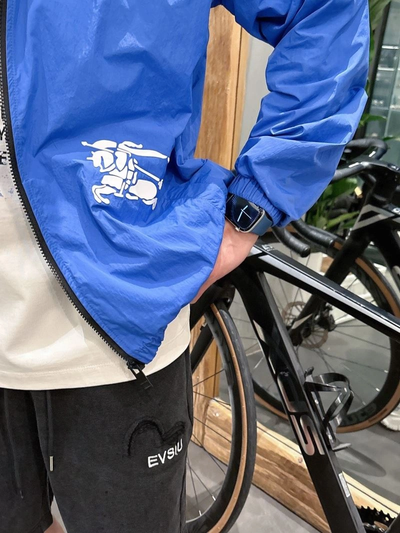 Precise copy Burberry Sunscreen Jacket