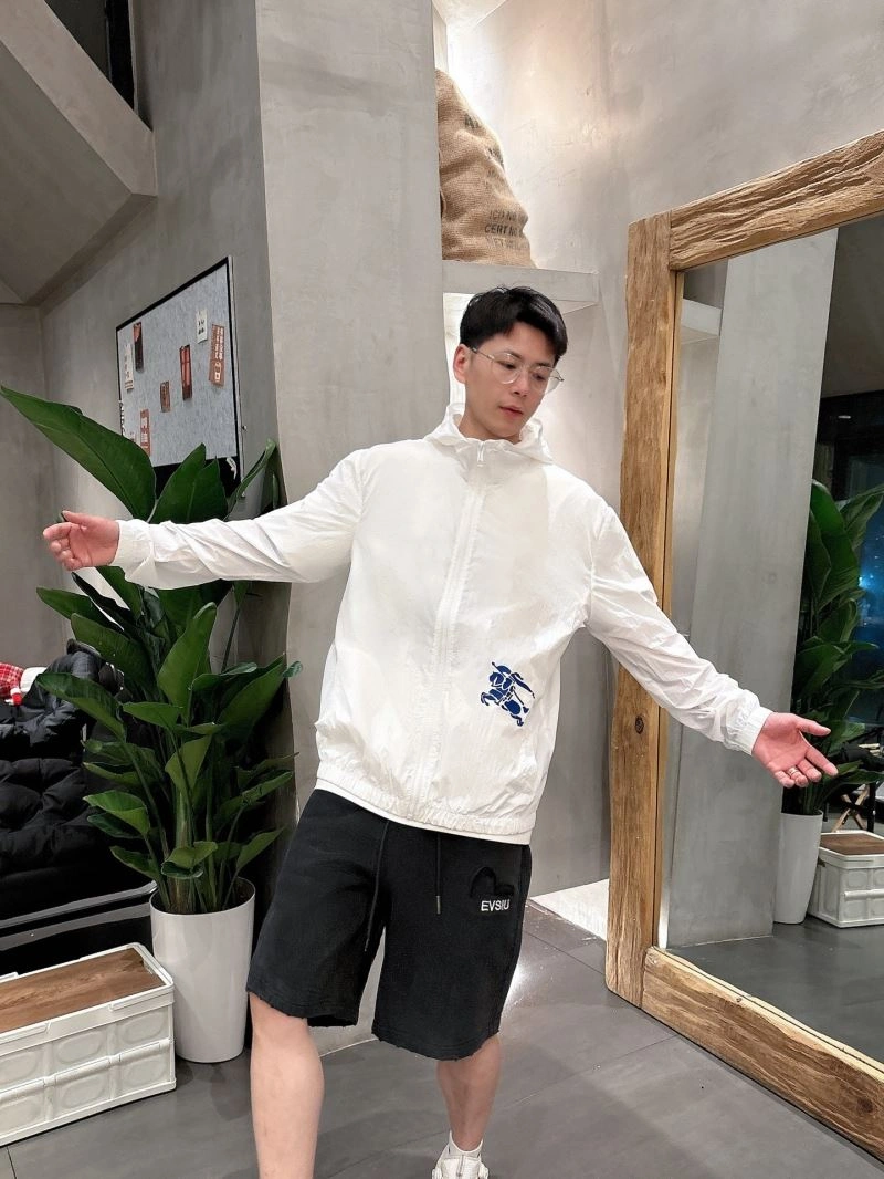 Perfect replica Burberry Sunscreen Jacket