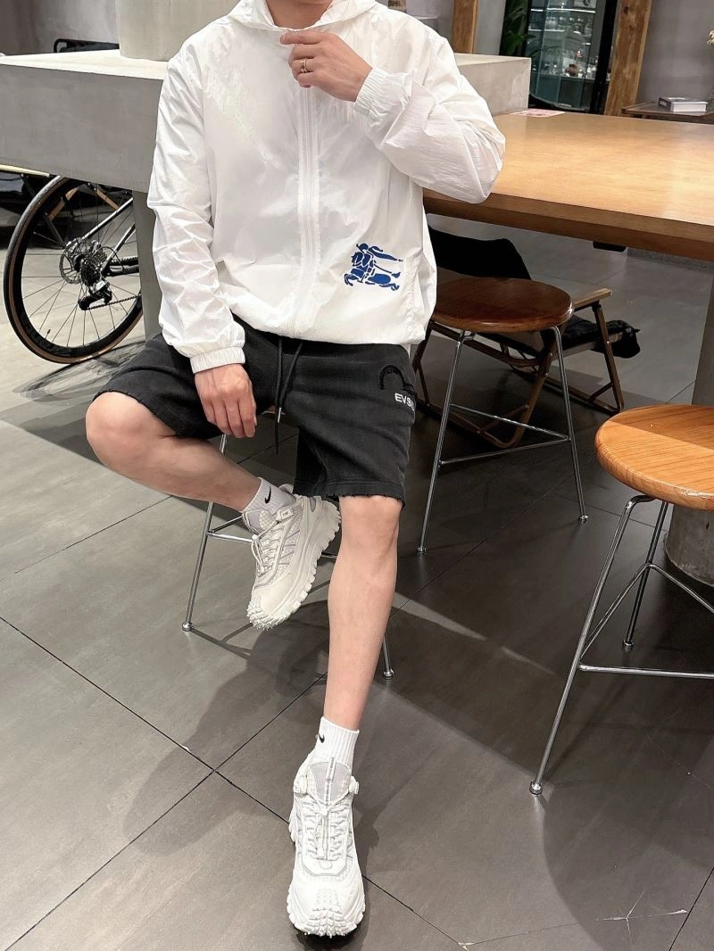 Perfect replica Burberry Sunscreen Jacket