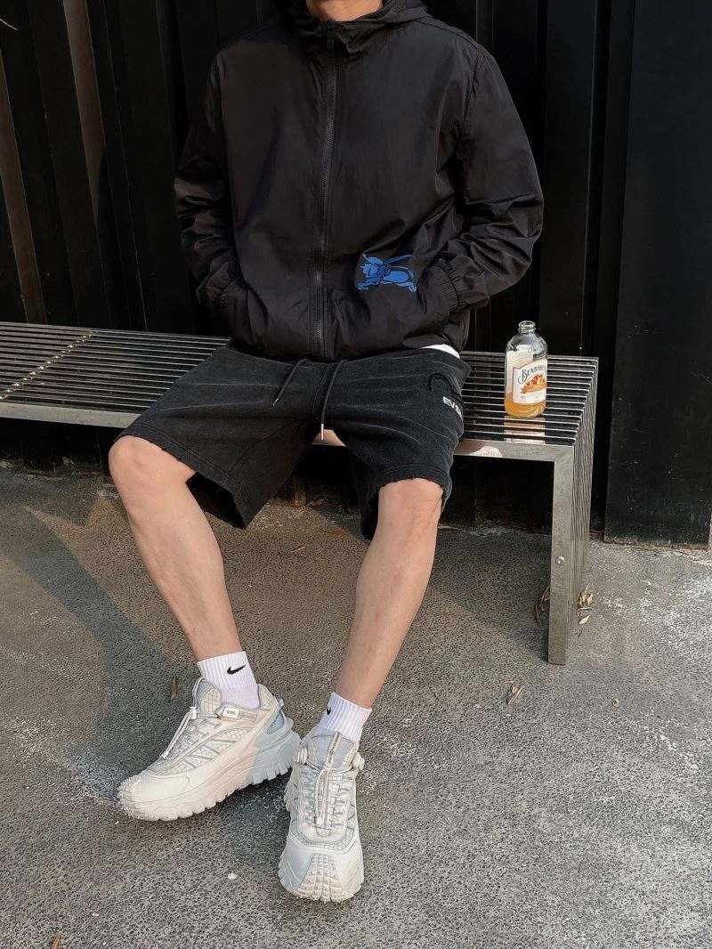 Exact replica Burberry Sunscreen Jacket