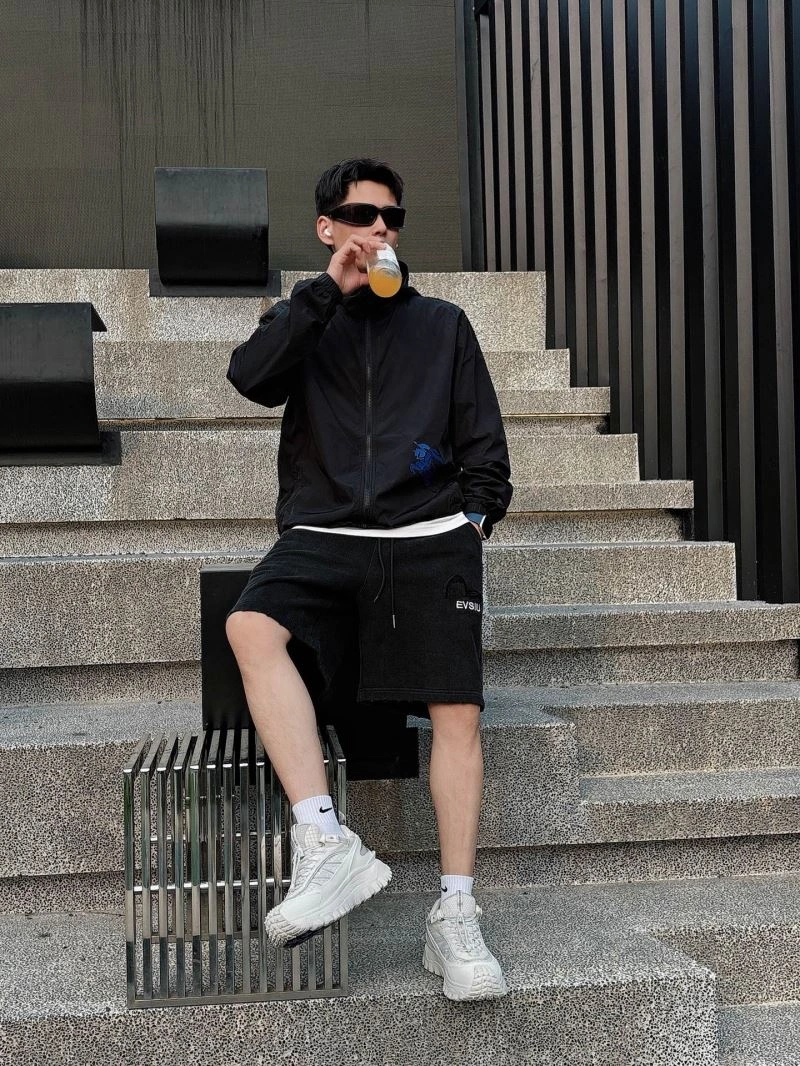 Exact replica Burberry Sunscreen Jacket