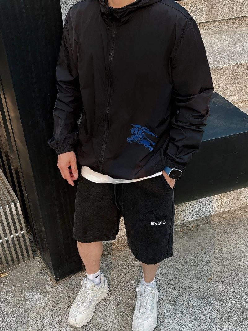 Exact replica Burberry Sunscreen Jacket