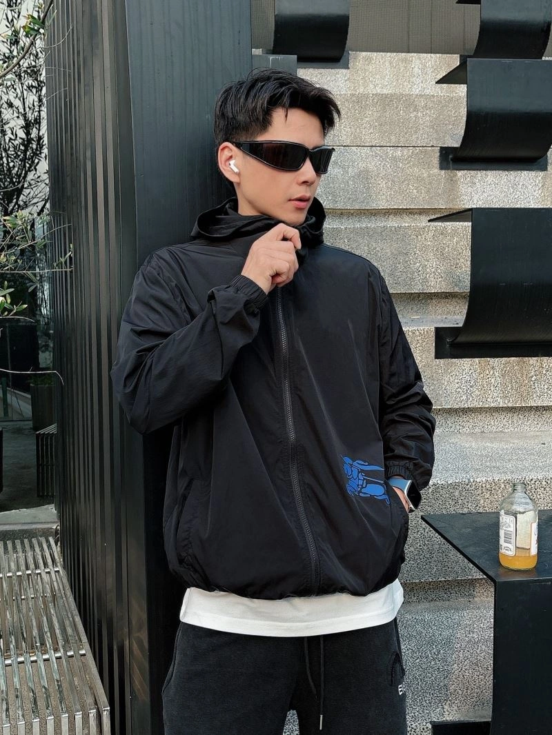 Exact replica Burberry Sunscreen Jacket
