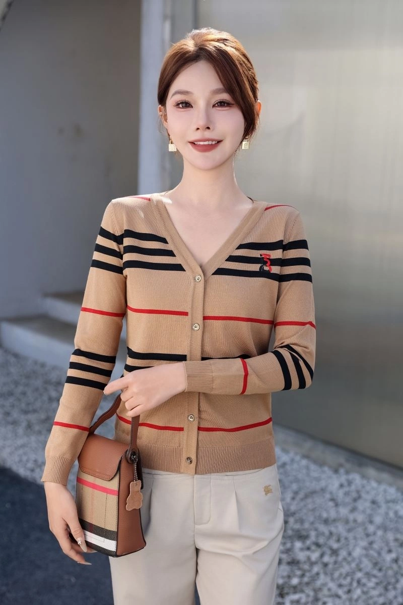 Burberry Sweaters