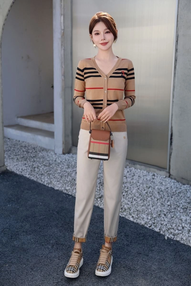 Bargain Burberry Sweaters