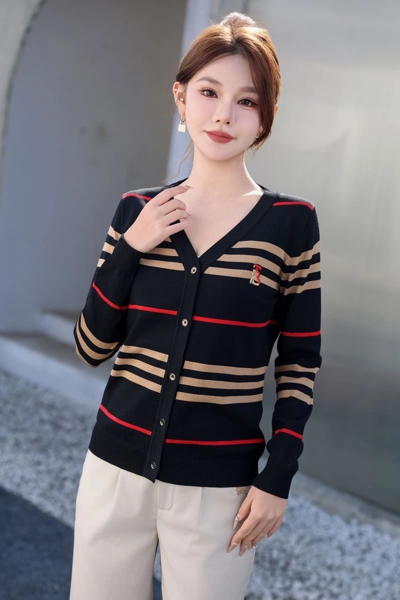 Top match Burberry Sweaters