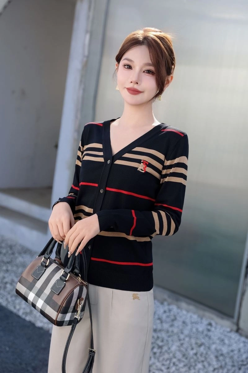 Top match Burberry Sweaters