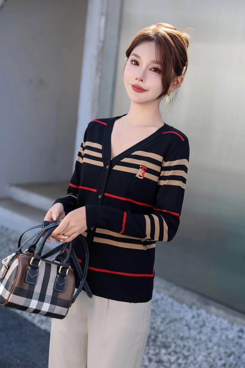 Top match Burberry Sweaters