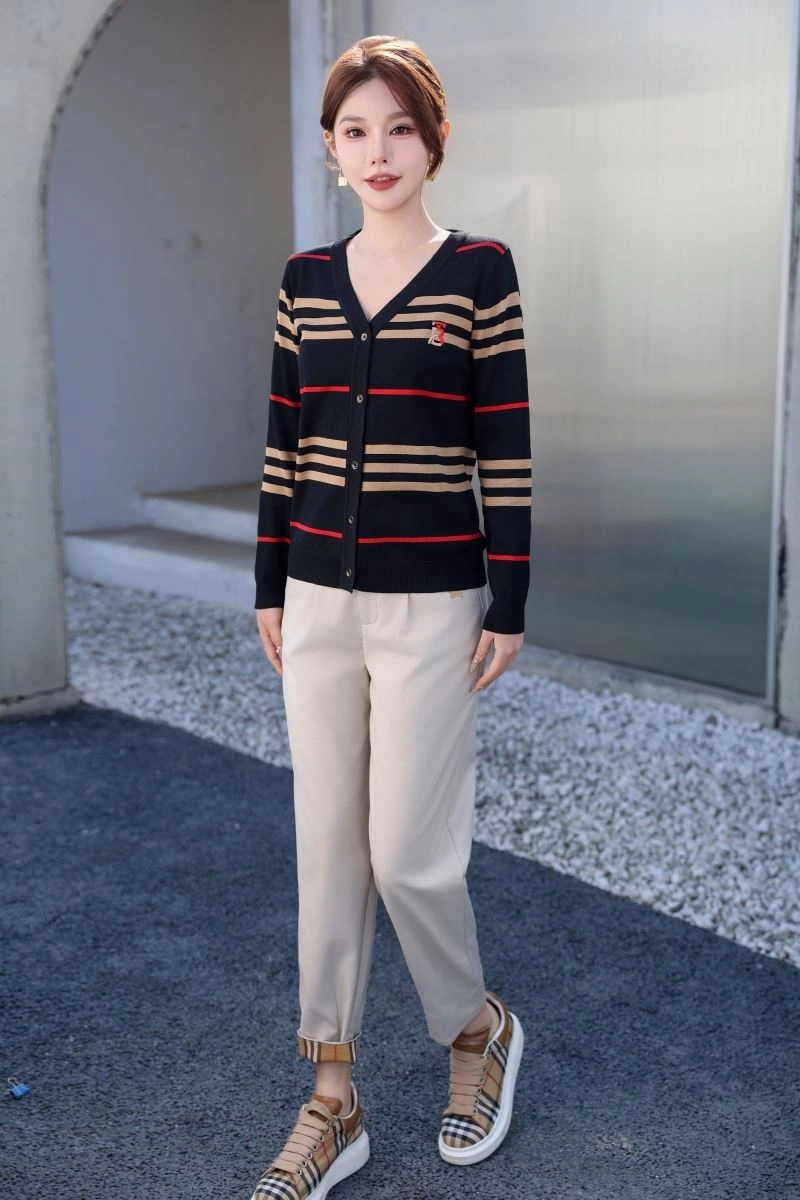Top match Burberry Sweaters