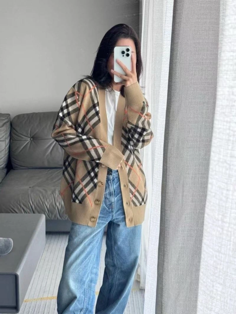 Burberry Sweaters