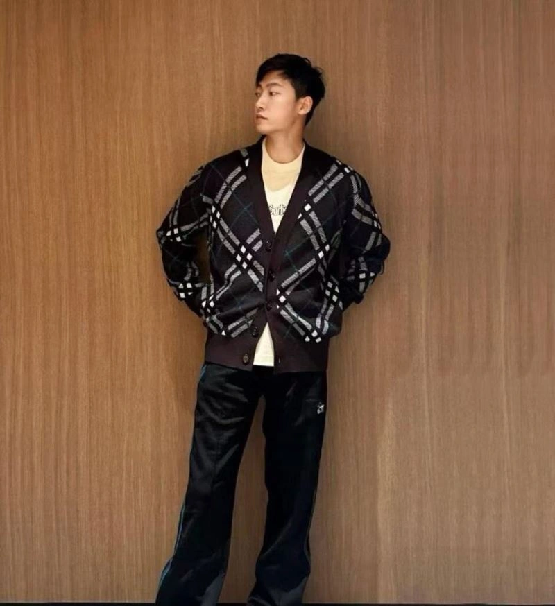 Brand-original Burberry Sweaters