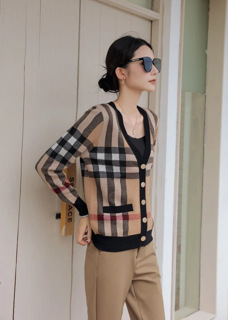 Authentic Burberry Sweaters