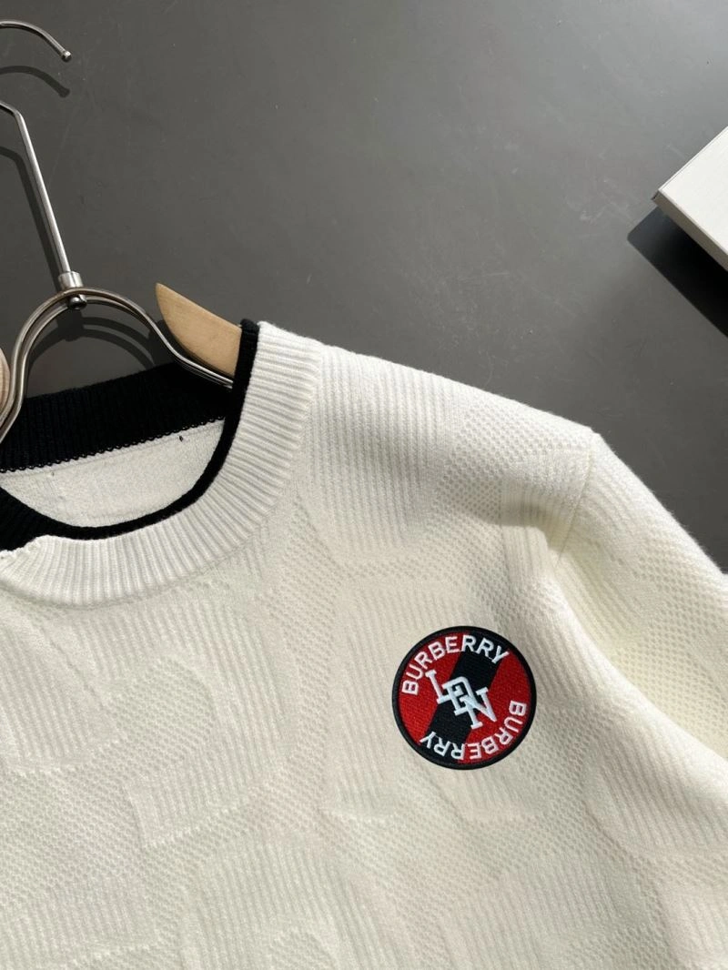 Accurate model Burberry Sweaters