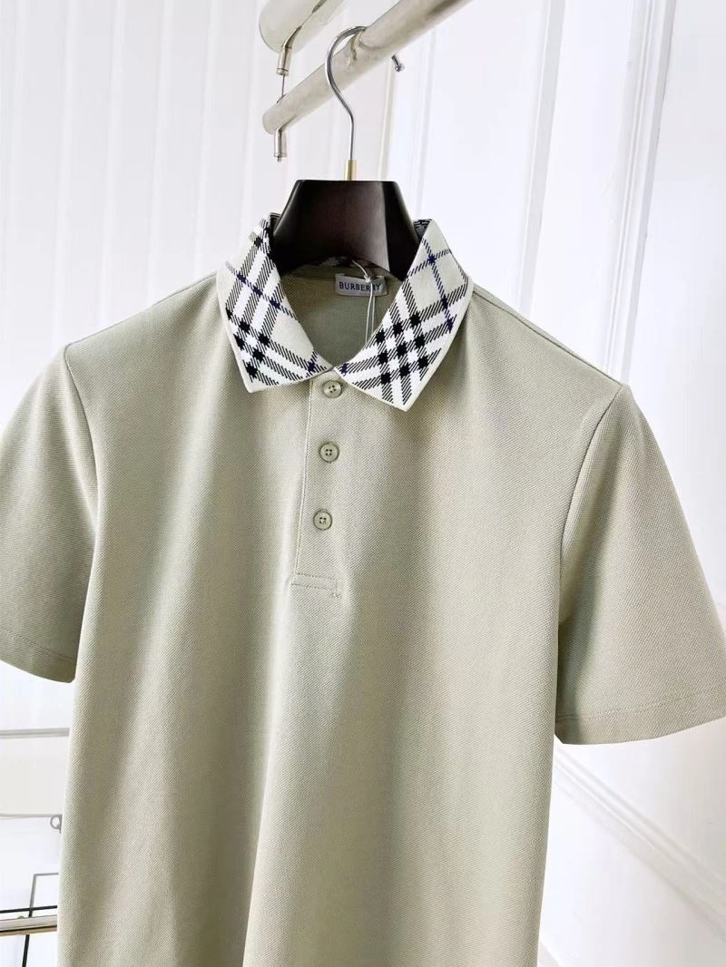 Accurate model Burberry T-Shirts
