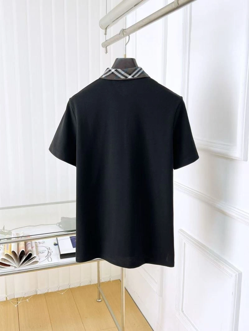 Accurate model Burberry T-Shirts