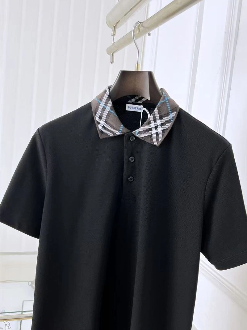 Accurate model Burberry T-Shirts