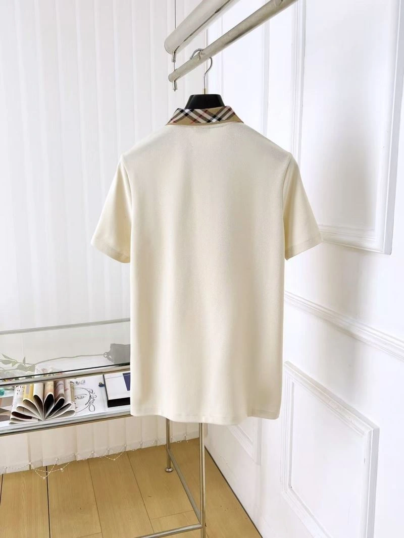 Accurate model Burberry T-Shirts