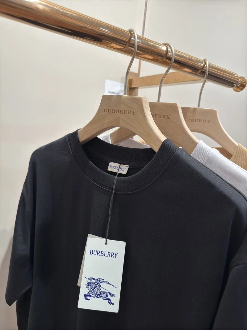 High fidelity Burberry T-Shirts