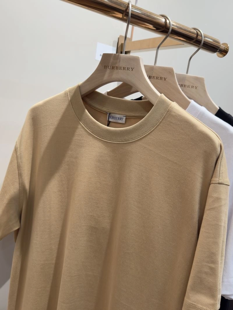High fidelity Burberry T-Shirts
